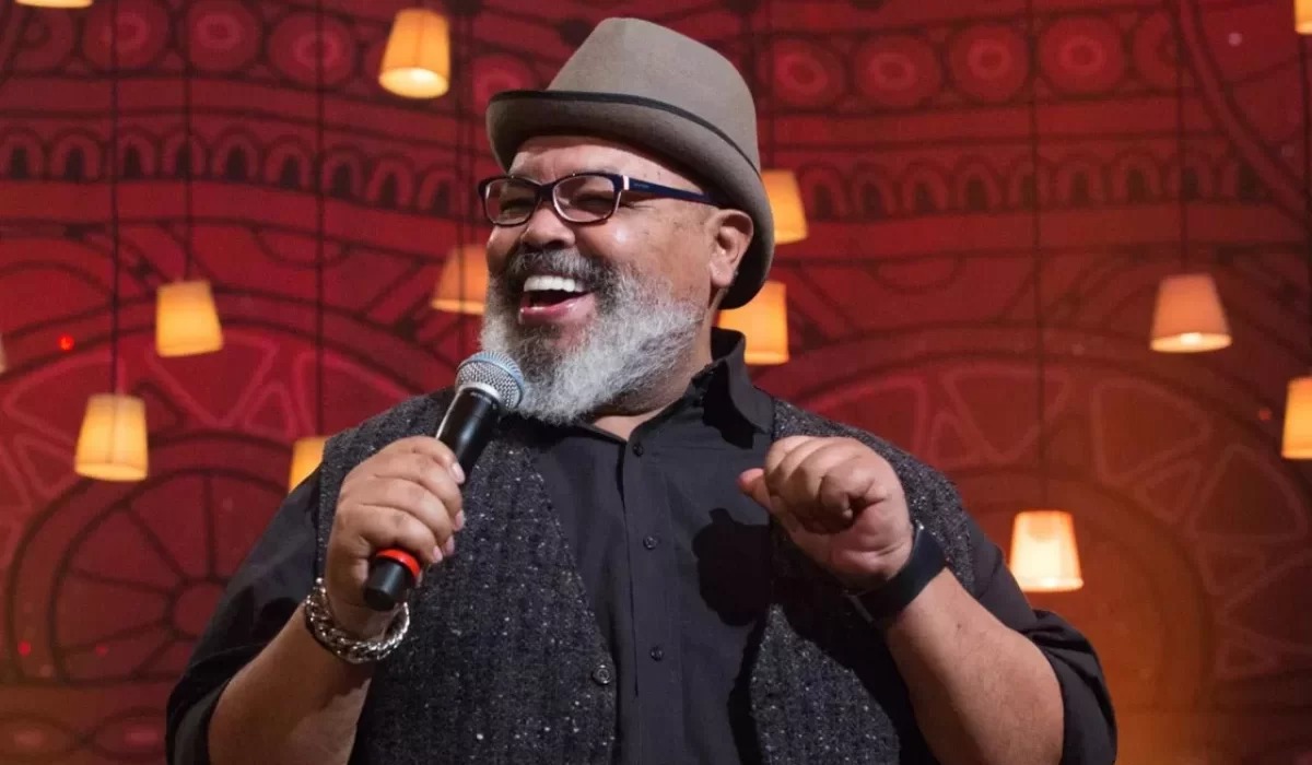 Jorge Aragão celebra 50 anos de carreira neste domingo na Lapa ...